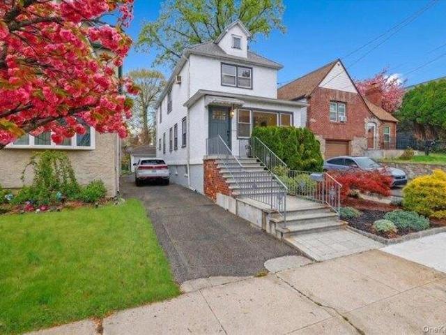 house with 3 bedroom, Yonkers NY DS102528787