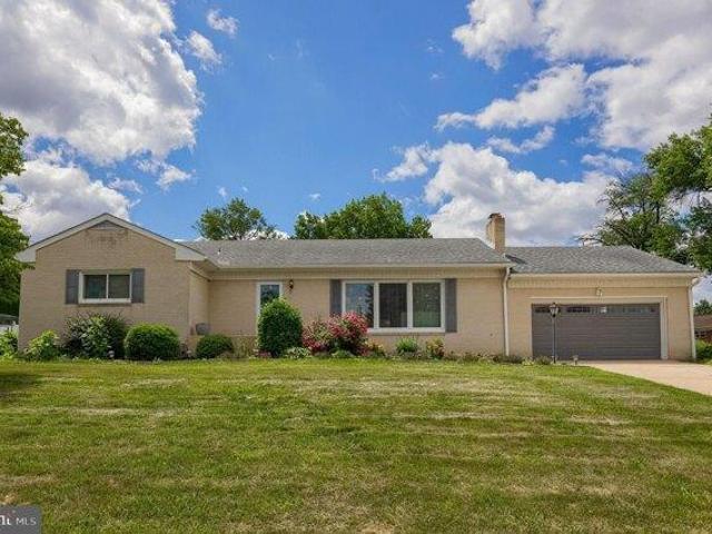 house with 3 bedroom, York PA ES104898627