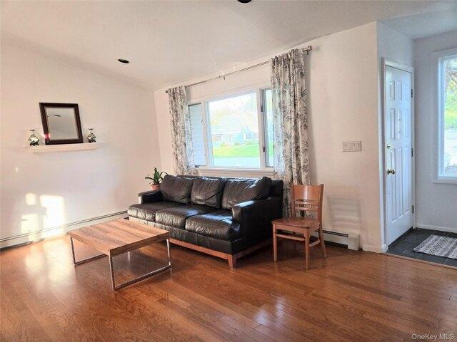 house with 3 bedroom, Yorktown Heights NY DLS102283208