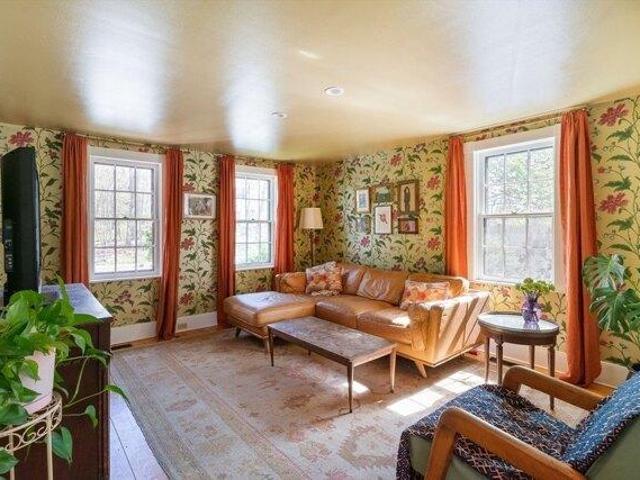 house with 3 bedroom, Acton MA DLS102118812