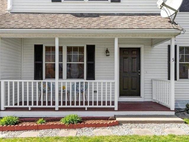 house with 3 bedroom, Acton MA DS103126657