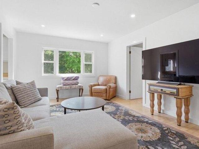 house with 3 bedroom, Acton MA ES105192395