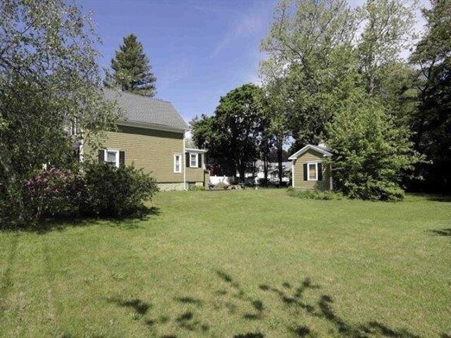 house with 3 bedroom, Acushnet MA ES103035420