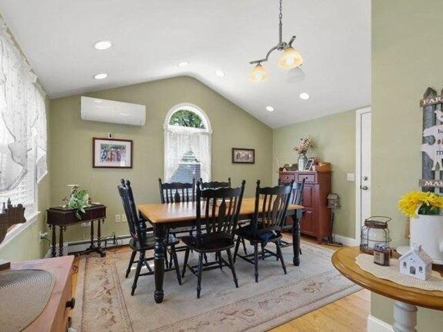 house with 3 bedroom, Acushnet MA ES103159685