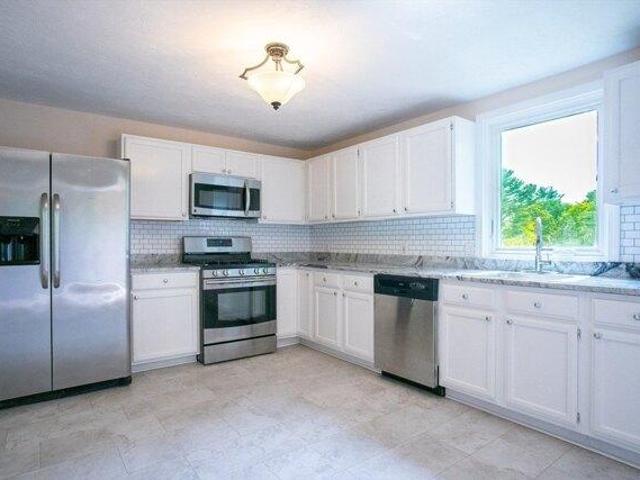 house with 3 bedroom, Acushnet MA ES104077894