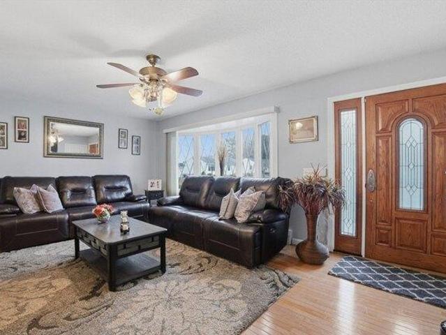 house with 3 bedroom, Acushnet MA ES104188885