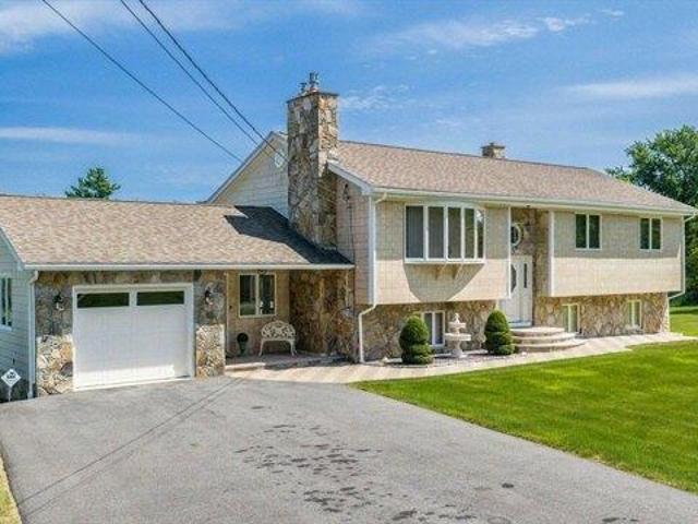 house with 3 bedroom, Acushnet MA ES105082132