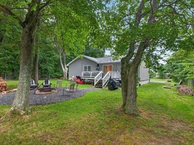 house with 3 bedroom, Acushnet MA ES105144617