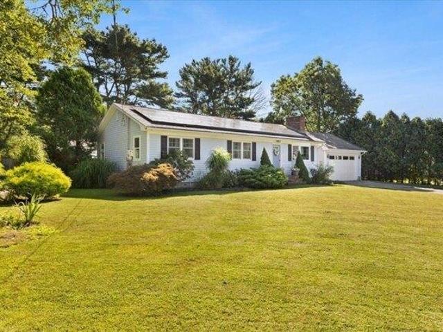 house with 3 bedroom, Acushnet MA ES105205318