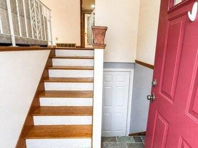 house with 3 bedroom, Abington MA DLS102120571