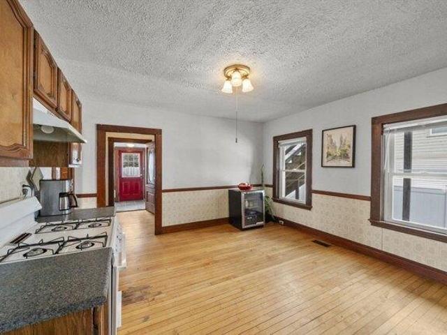 house with 3 bedroom, Abington MA DS102586165