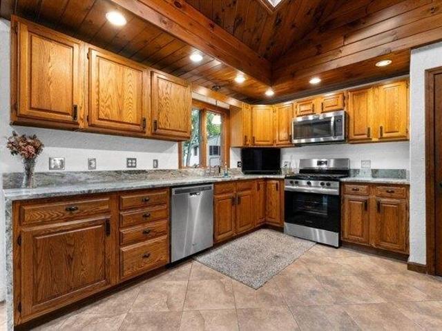 house with 3 bedroom, Abington MA ES103019156