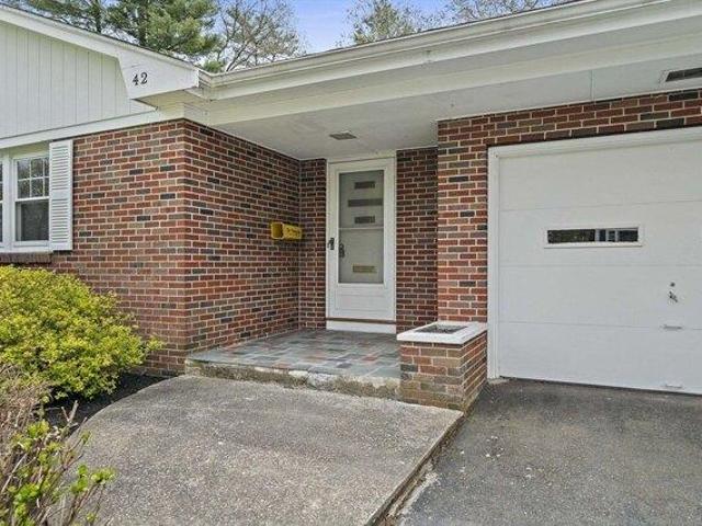 house with 3 bedroom, Abington MA ES103185580