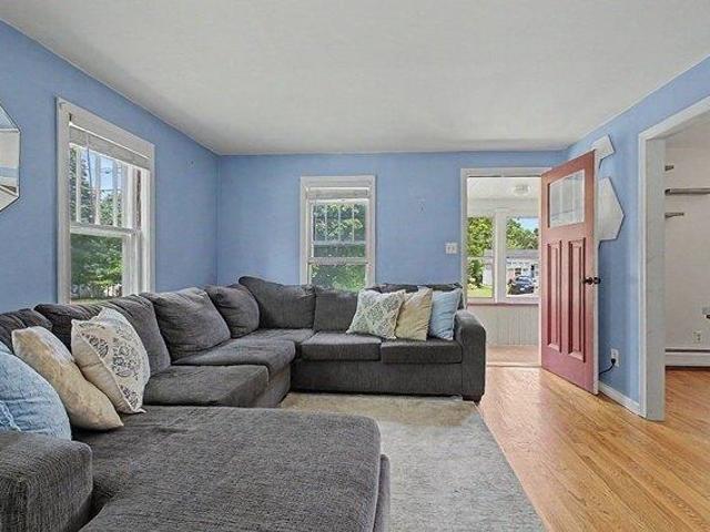 house with 3 bedroom, Abington MA ES103250478