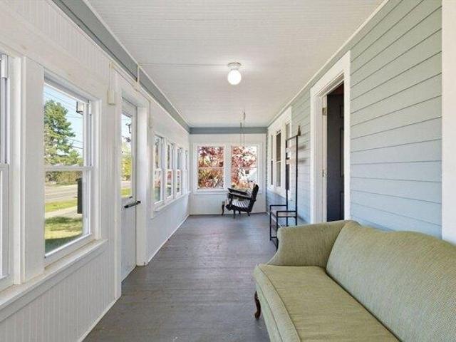 house with 3 bedroom, Agawam MA DLS102370891