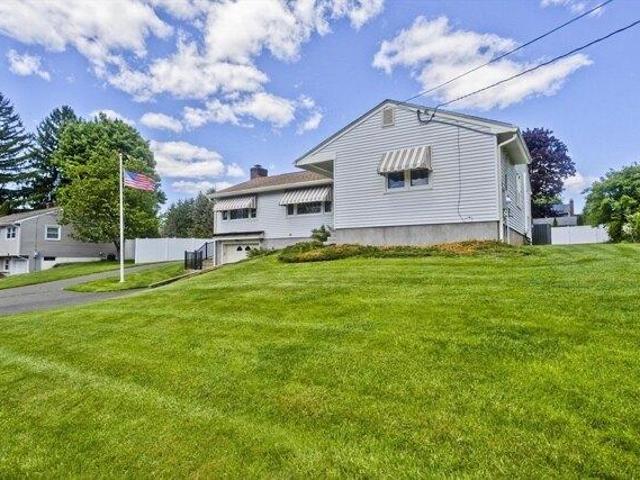 house with 3 bedroom, Agawam MA DLS102411146