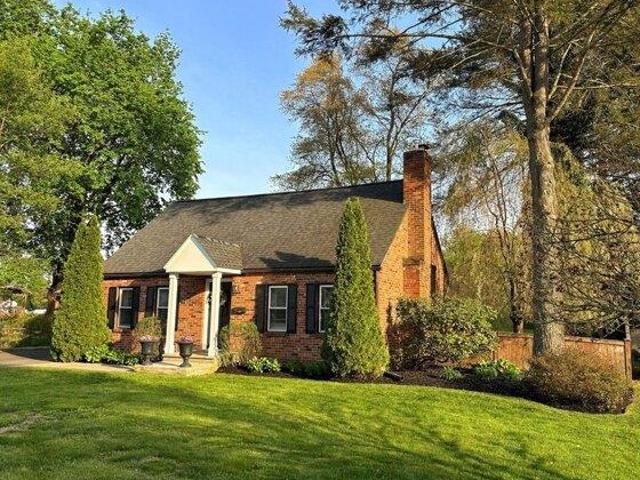 house with 3 bedroom, Agawam MA ES102962336