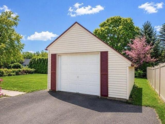 house with 3 bedroom, Agawam MA ES103432654