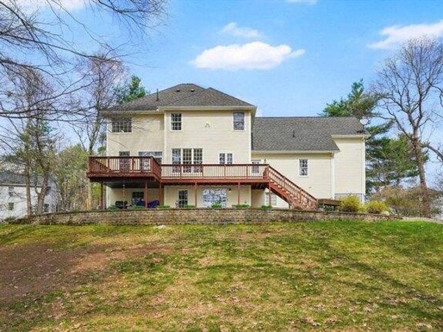 house with 3 bedroom, Agawam MA ES103442354