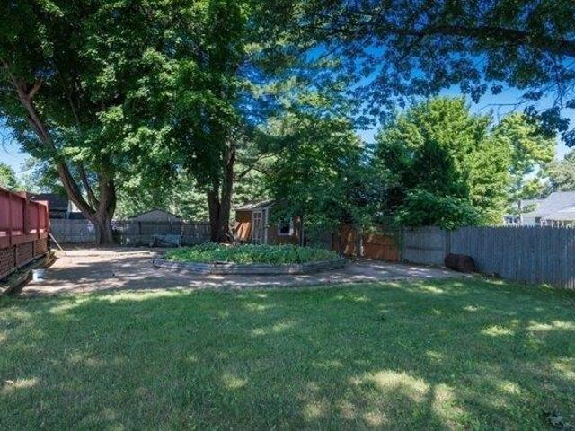 house with 3 bedroom, Agawam MA ES104008089