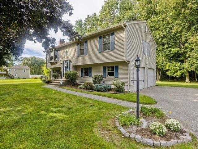 house with 3 bedroom, Agawam MA ES105679116