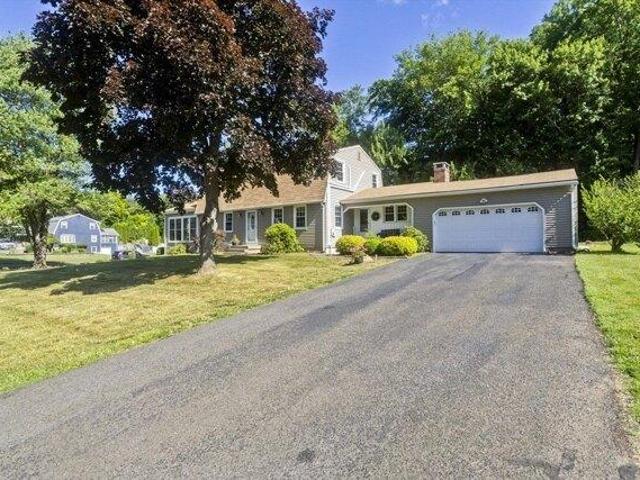 house with 3 bedroom, Agawam MA ES105059272