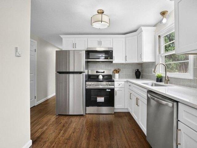 house with 3 bedroom, Agawam MA ES105126730