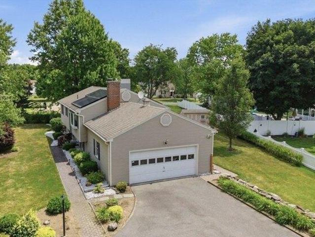 house with 3 bedroom, Agawam MA ES105126875
