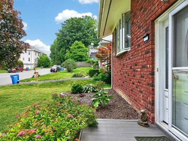 house with 3 bedroom, Albany NY ES104907128