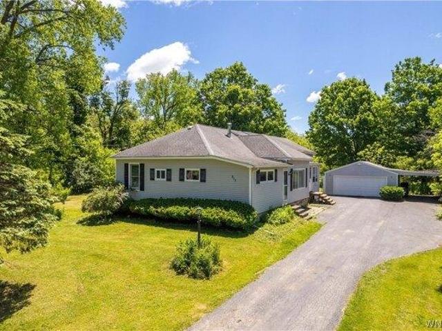 house with 3 bedroom, Alden NY ES104922390