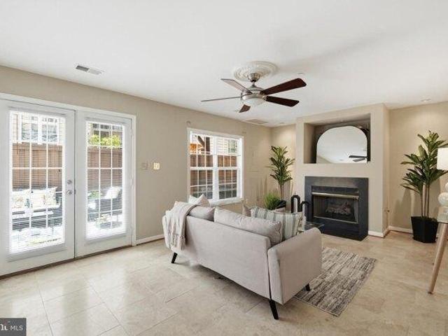 house with 3 bedroom, Alexandria VA ES104909227