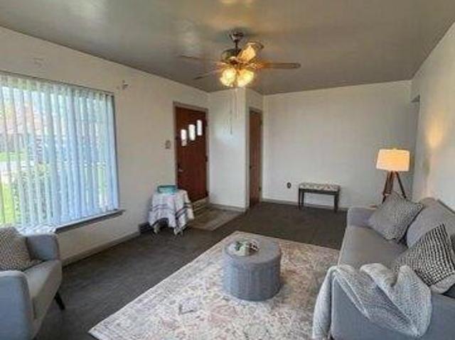 house with 3 bedroom, Aliquippa PA ES103627480