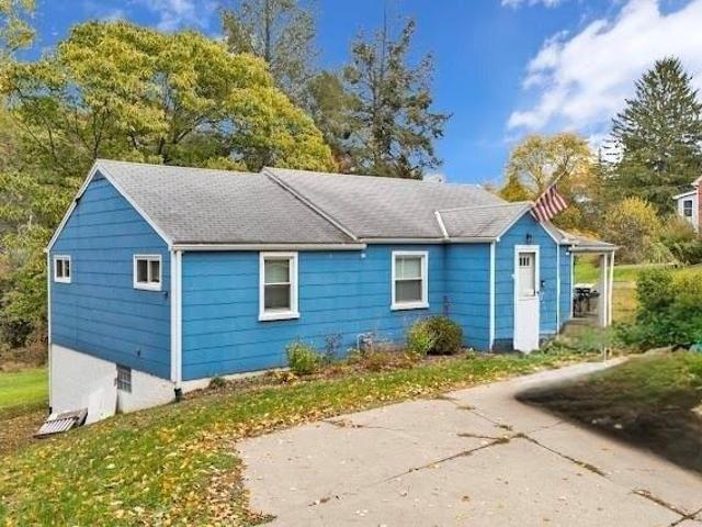 house with 3 bedroom, Aliquippa PA ES104905215
