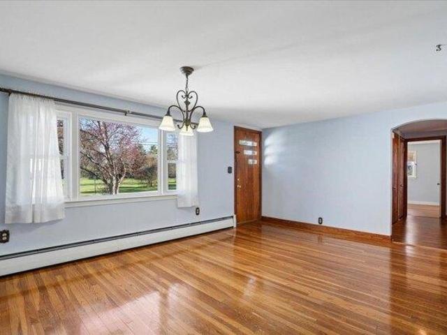 house with 3 bedroom, Allenstown NH DS102584334