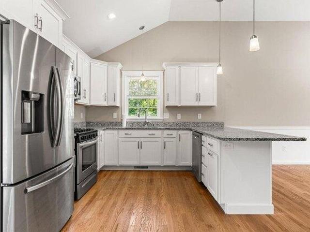 house with 3 bedroom, Allenstown NH ES104852596