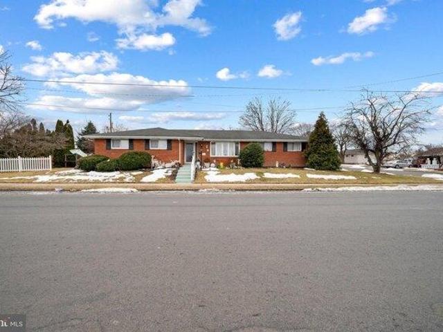 house with 3 bedroom, Allentown PA DS103603900