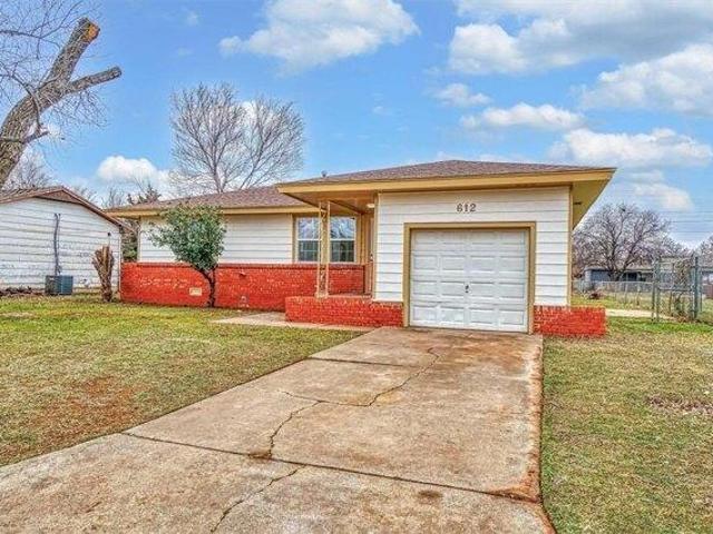 house with 3 bedroom, Altus OK DLS89527663