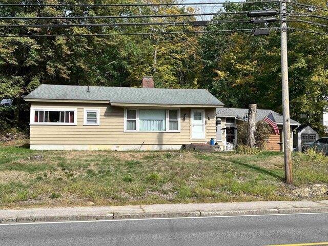 house with 3 bedroom, Alton NH DLS101707889