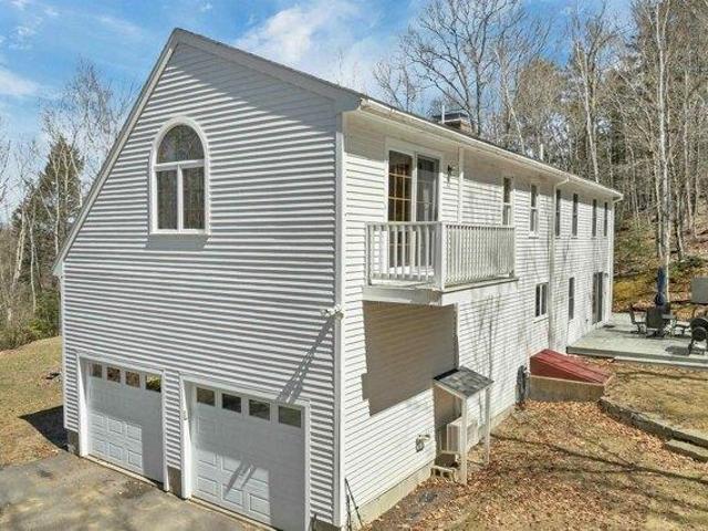 house with 3 bedroom, Alton NH ES104011164