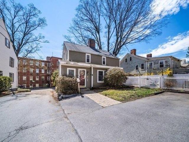 house with 3 bedroom, Amesbury MA DLS101628443
