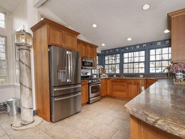 house with 3 bedroom, Amesbury MA DS102157652