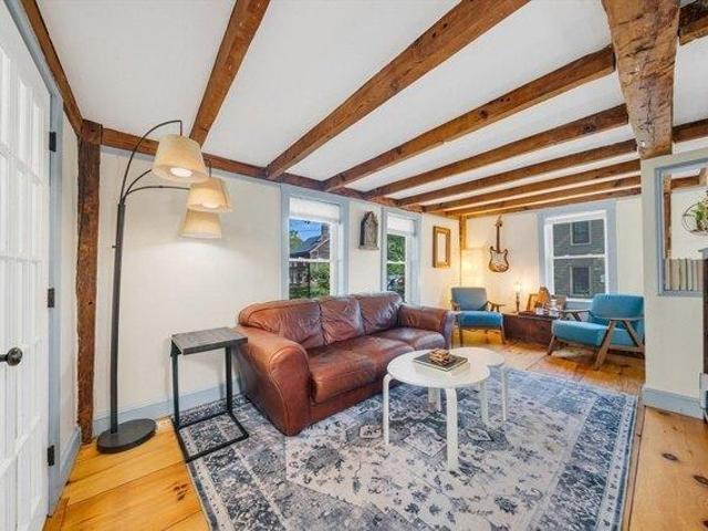 house with 3 bedroom, Amesbury MA ES103161583