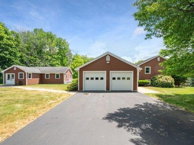 house with 3 bedroom, Amesbury MA ES104649720