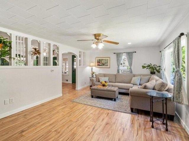 house with 3 bedroom, Amesbury MA ES105080574
