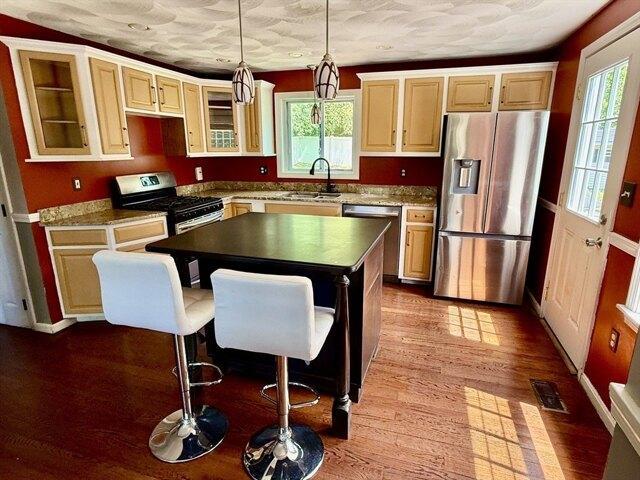 house with 3 bedroom, Amesbury MA ES105081206