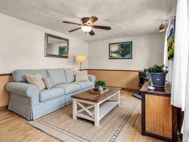 house with 3 bedroom, Amesbury MA ES105094319