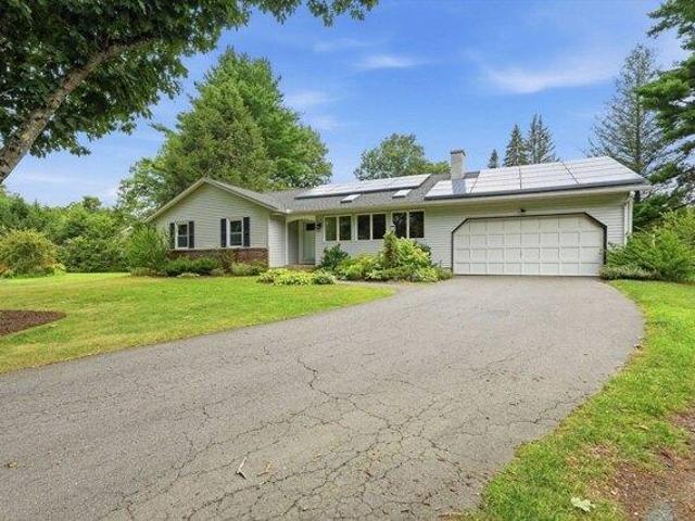 house with 3 bedroom, Amherst MA ES105061421