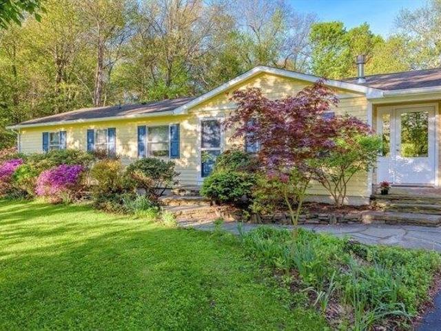 house with 3 bedroom, Amherst MA ES103809085