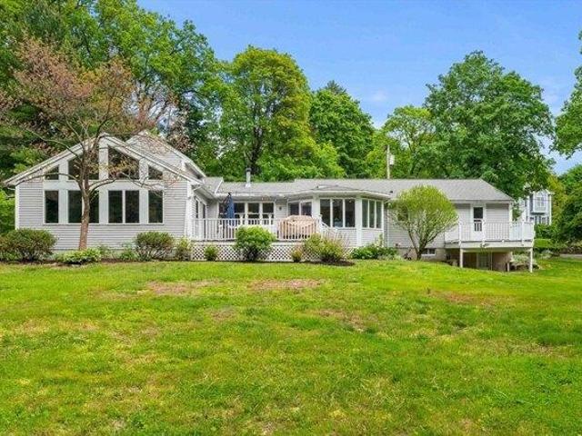 house with 3 bedroom, Andover MA DLS103097383