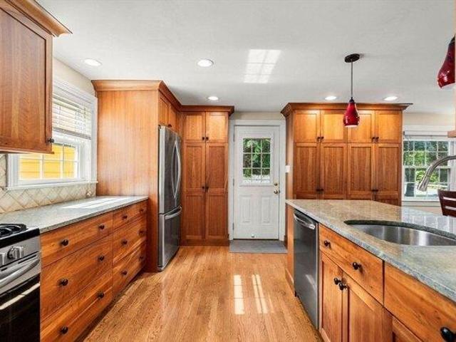 house with 3 bedroom, Andover MA ES105106907
